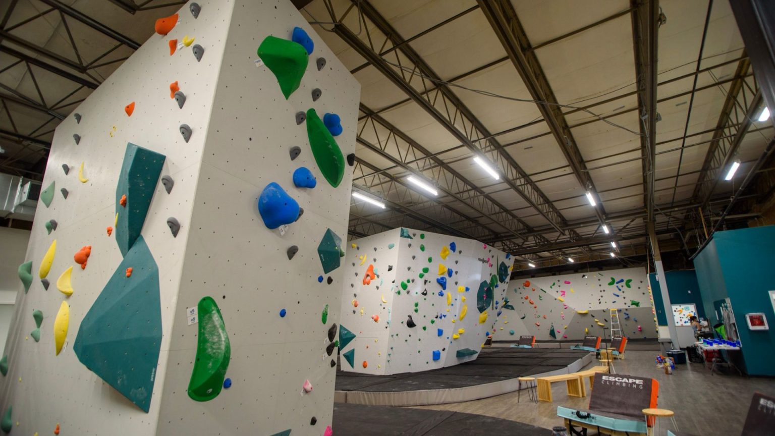 Women Routesetters Lead Bouldering Gym Opening in Illinois ...