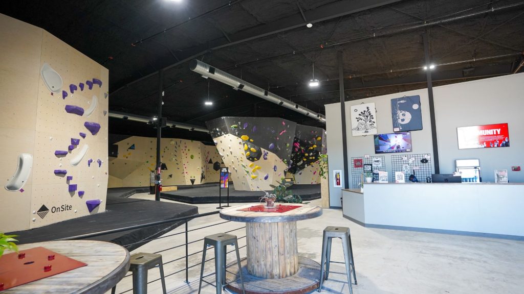 Built-To-Suit Bouldering Gym in Texas Offers Adult Team and Fitness ...
