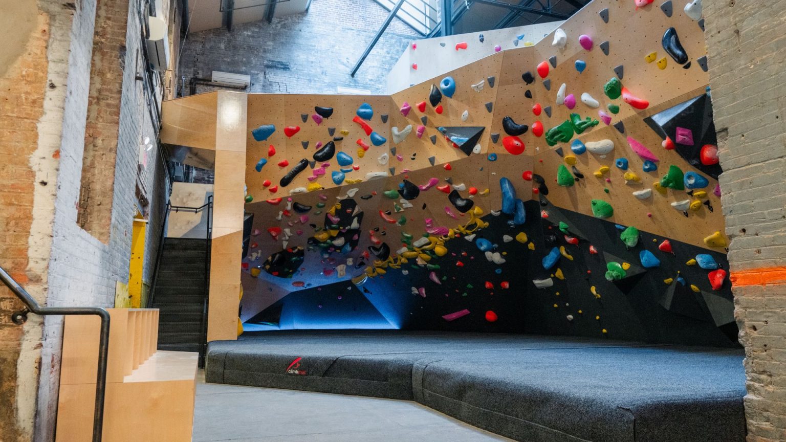 “Neoclassical” Bouldering Gym Opening in Brooklyn’s DUMBO Neighborhood ...